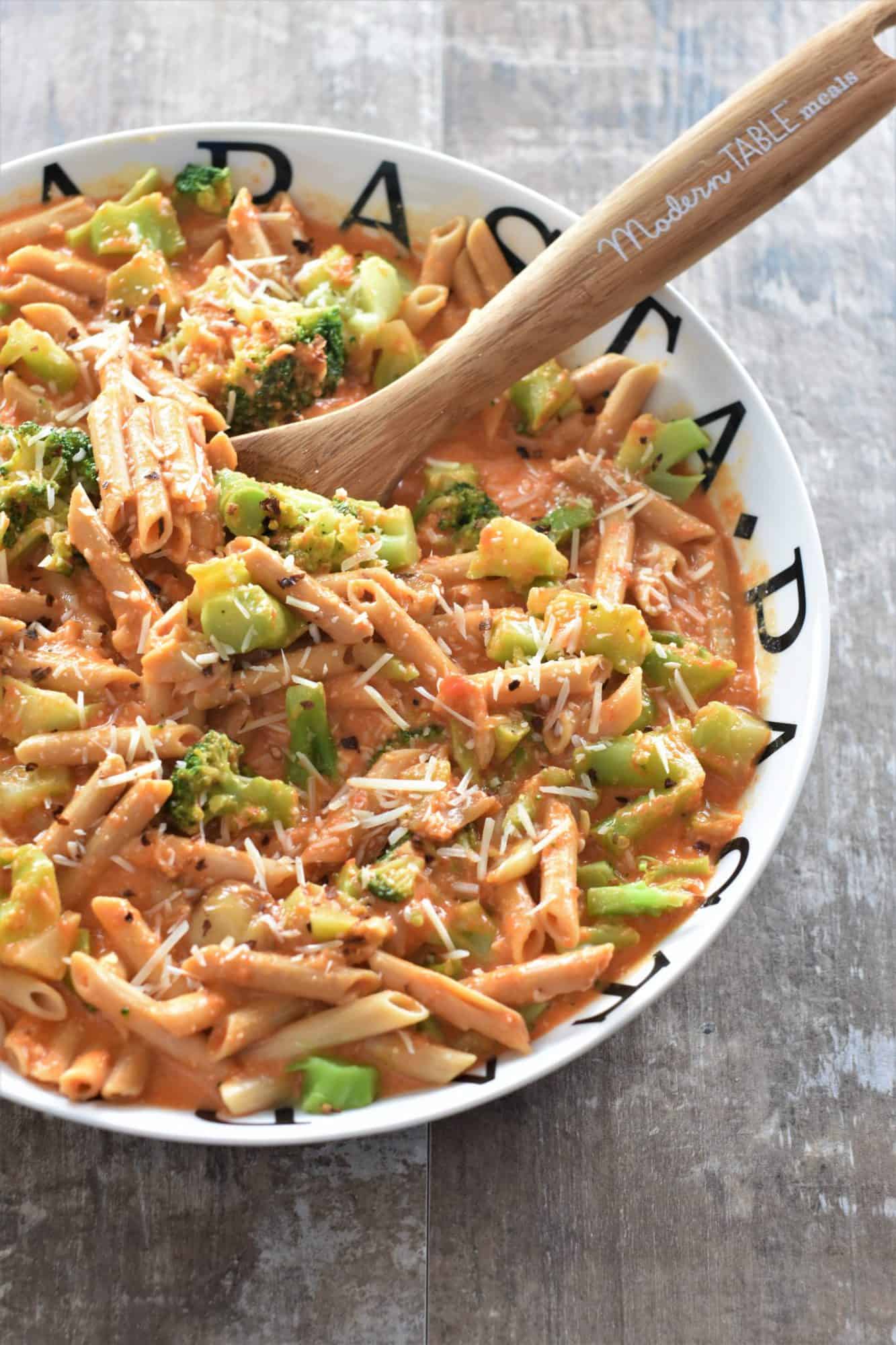 Lentil Pasta with Roasted Garlic, Broccoli & Creamy Red Pepper Sauce ...