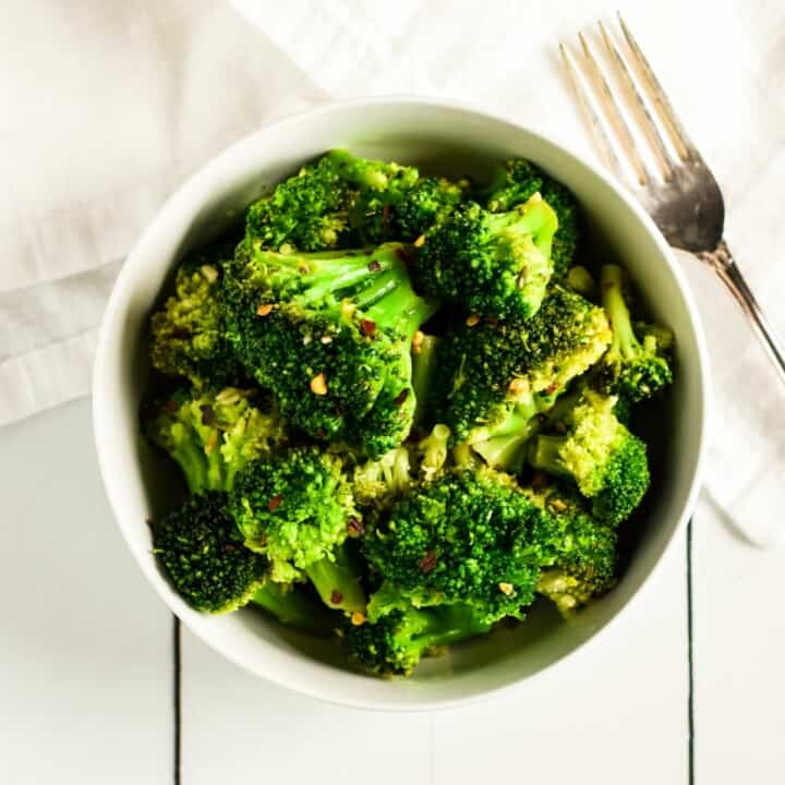 How to Cook Frozen Broccoli (on the stove) - Watch Learn Eat
