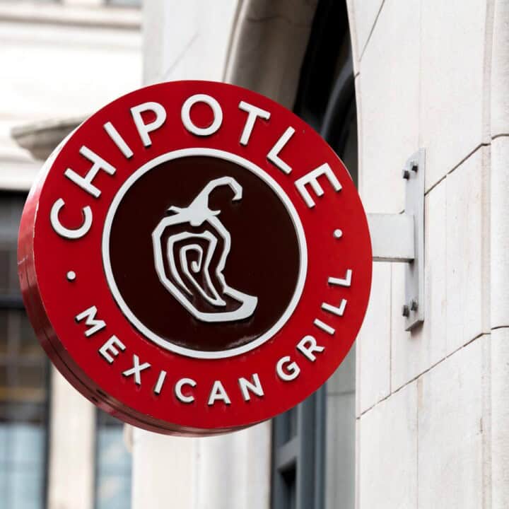 Discover the Best Vegan Options at Chipotle - Watch Learn Eat